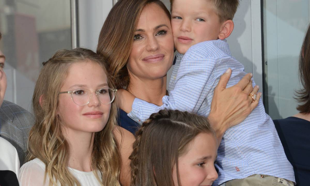Jennifer Garner shares rare family photo to mark special celebration