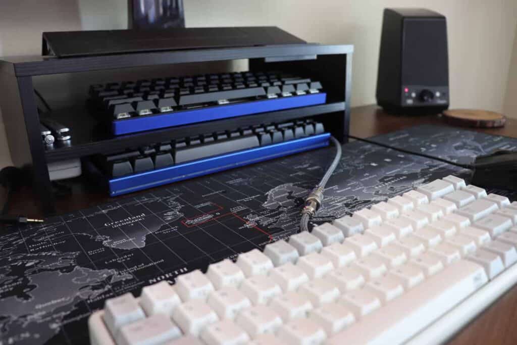 How To Hide Keyboard And Mouse Cables