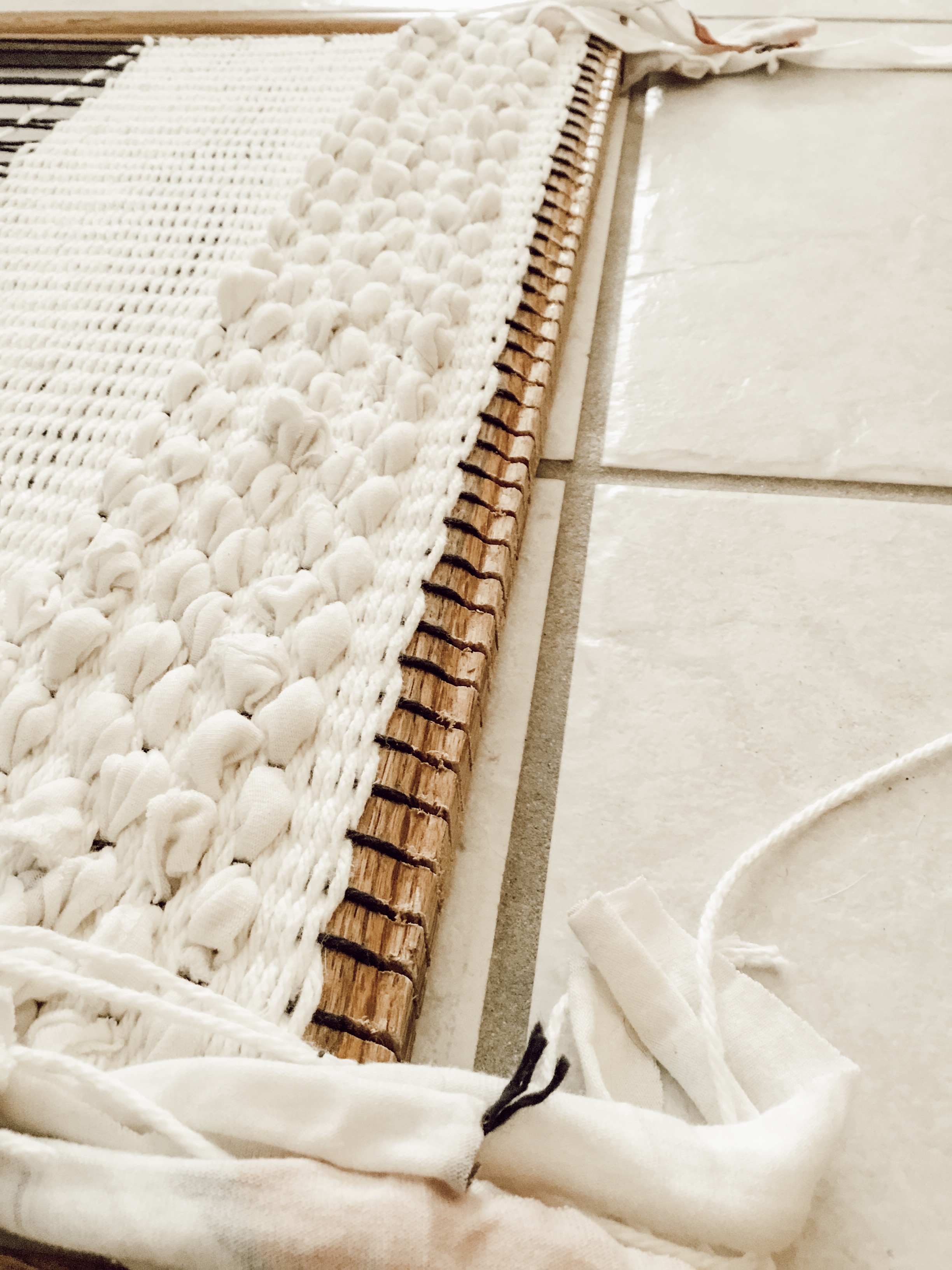 How To Make A Weaving Loom Out Of A Picture Frame